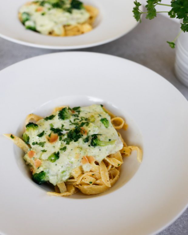 Ryba z pieca z brokułami - FRoSTA.pl